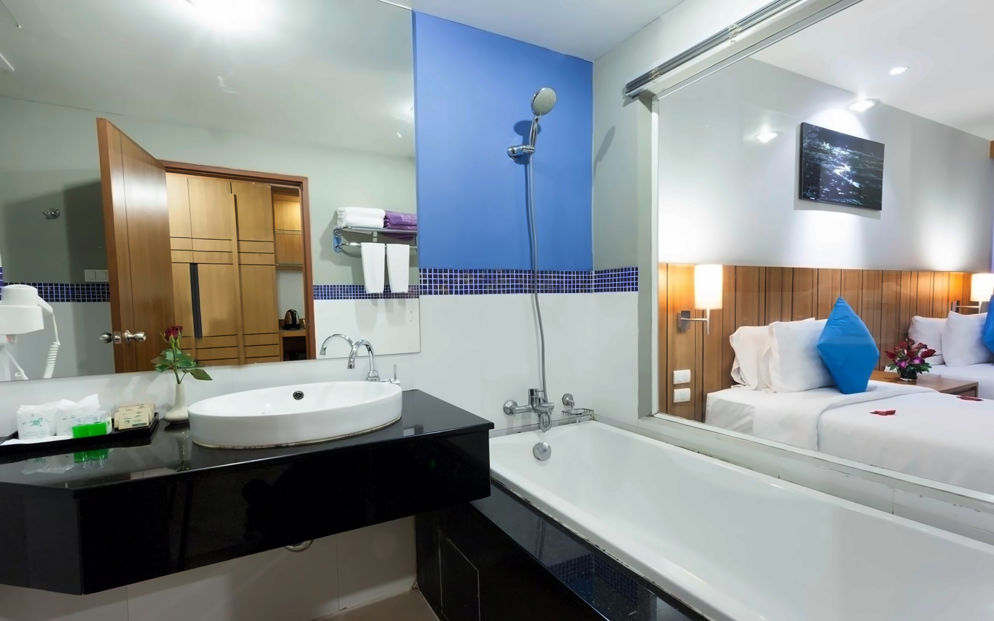 Andakira Hotel Patong Phuket Patong Таиланд photo, price for the ...