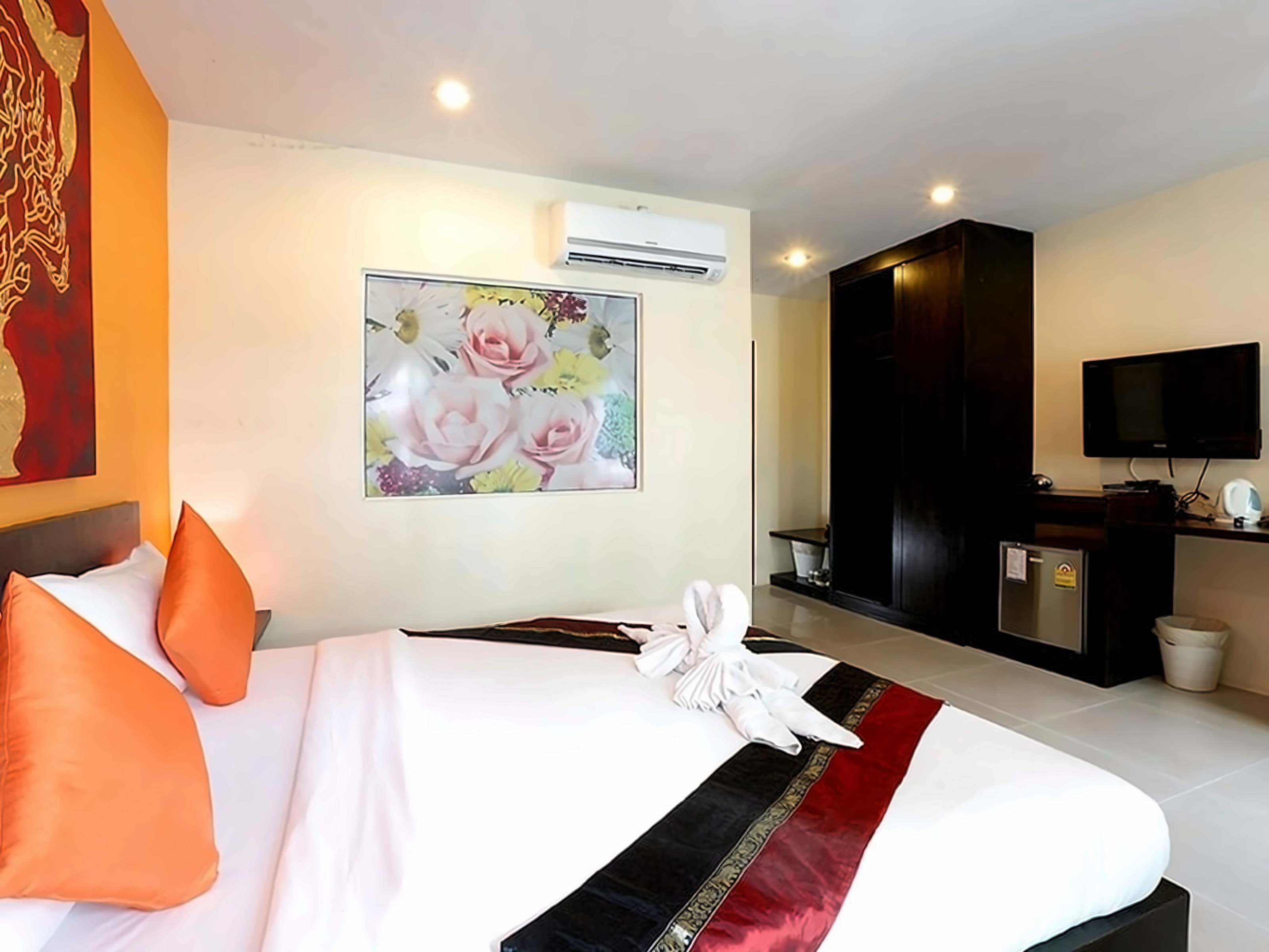 At Home Boutique Hotel Patong Puketa, Patonga Taizeme foto, atpūtas ...