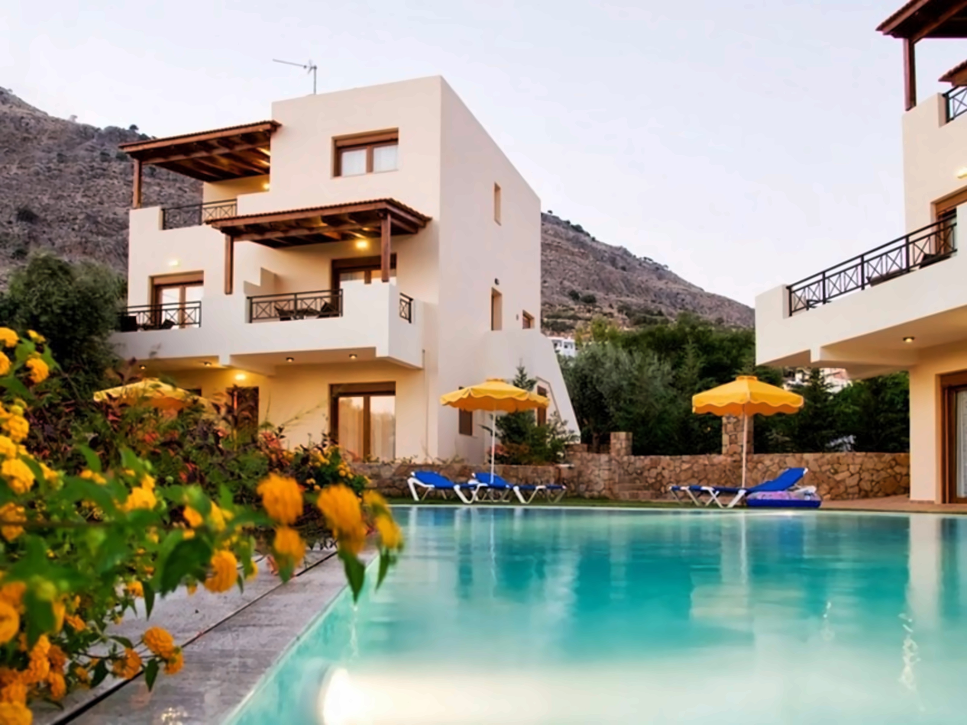 Blue Dream Luxury Villas Pefki Greece photo, price for the vacation ...