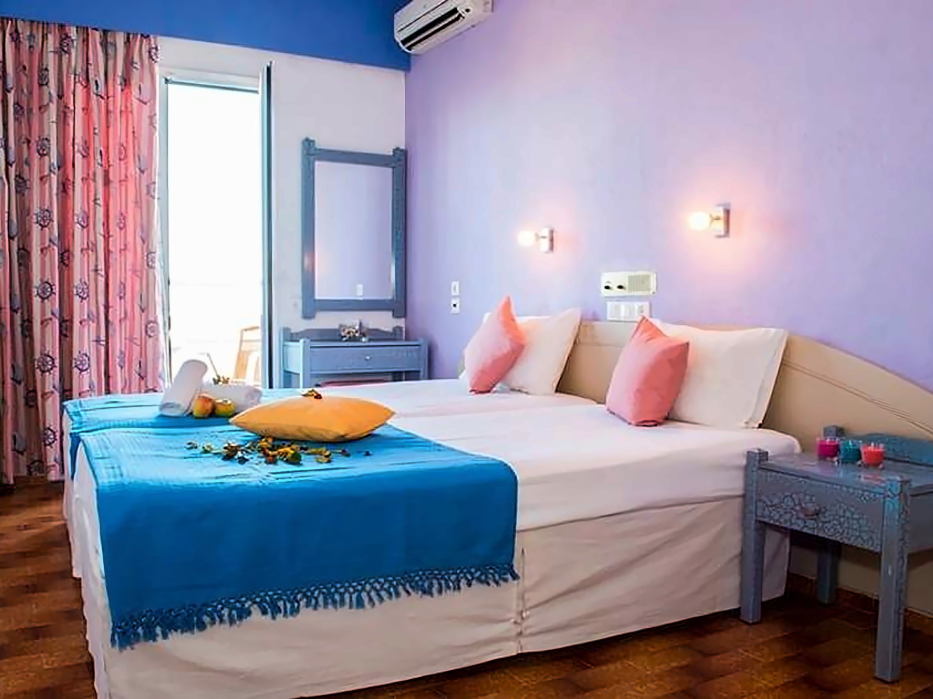 Nikos Hotel Heraklion - Malia Greece photo, price for the vacation from Join UP!