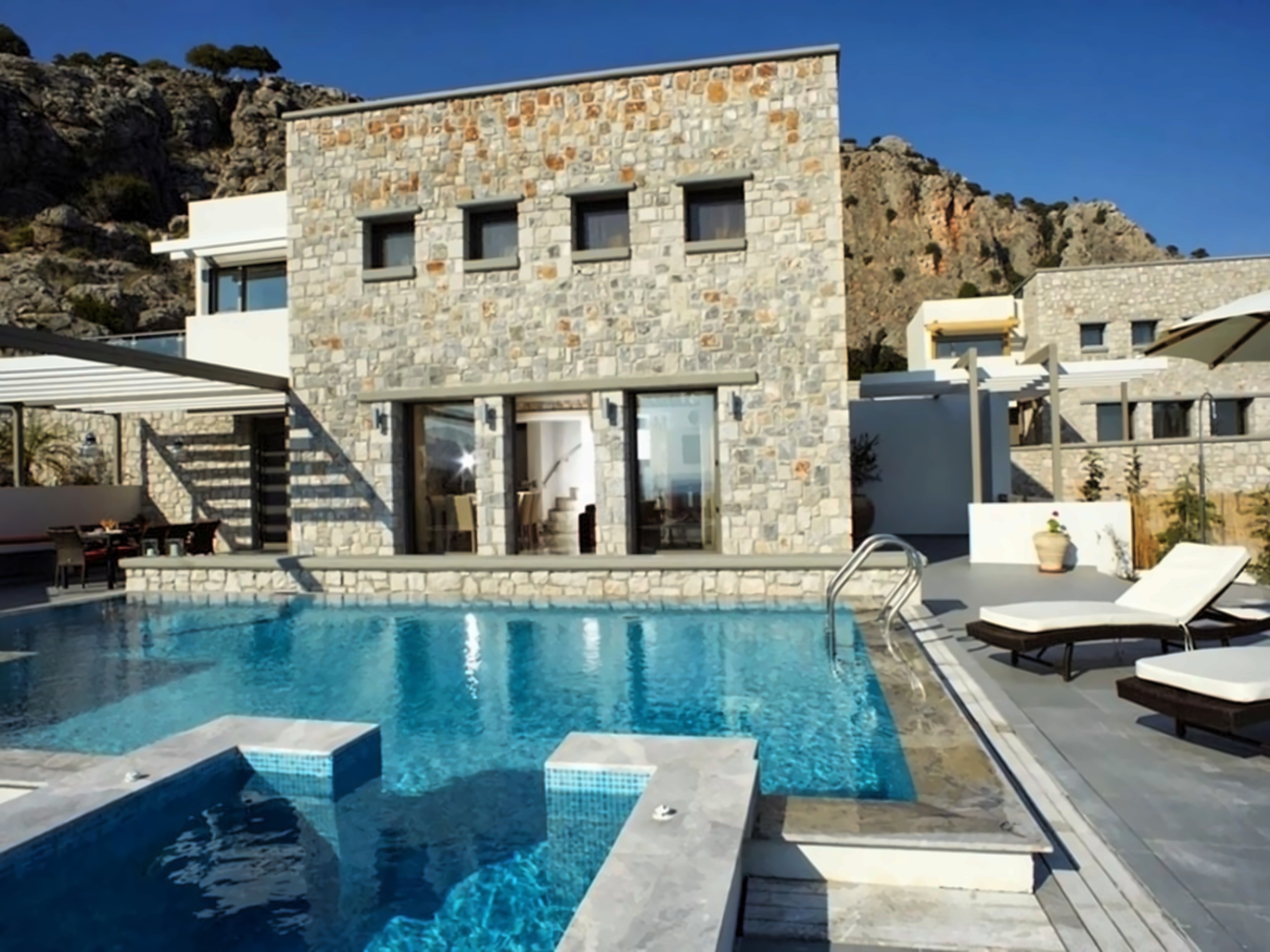 Blue Dream Exclusive Villas Pefki Greece photo, price for the vacation ...