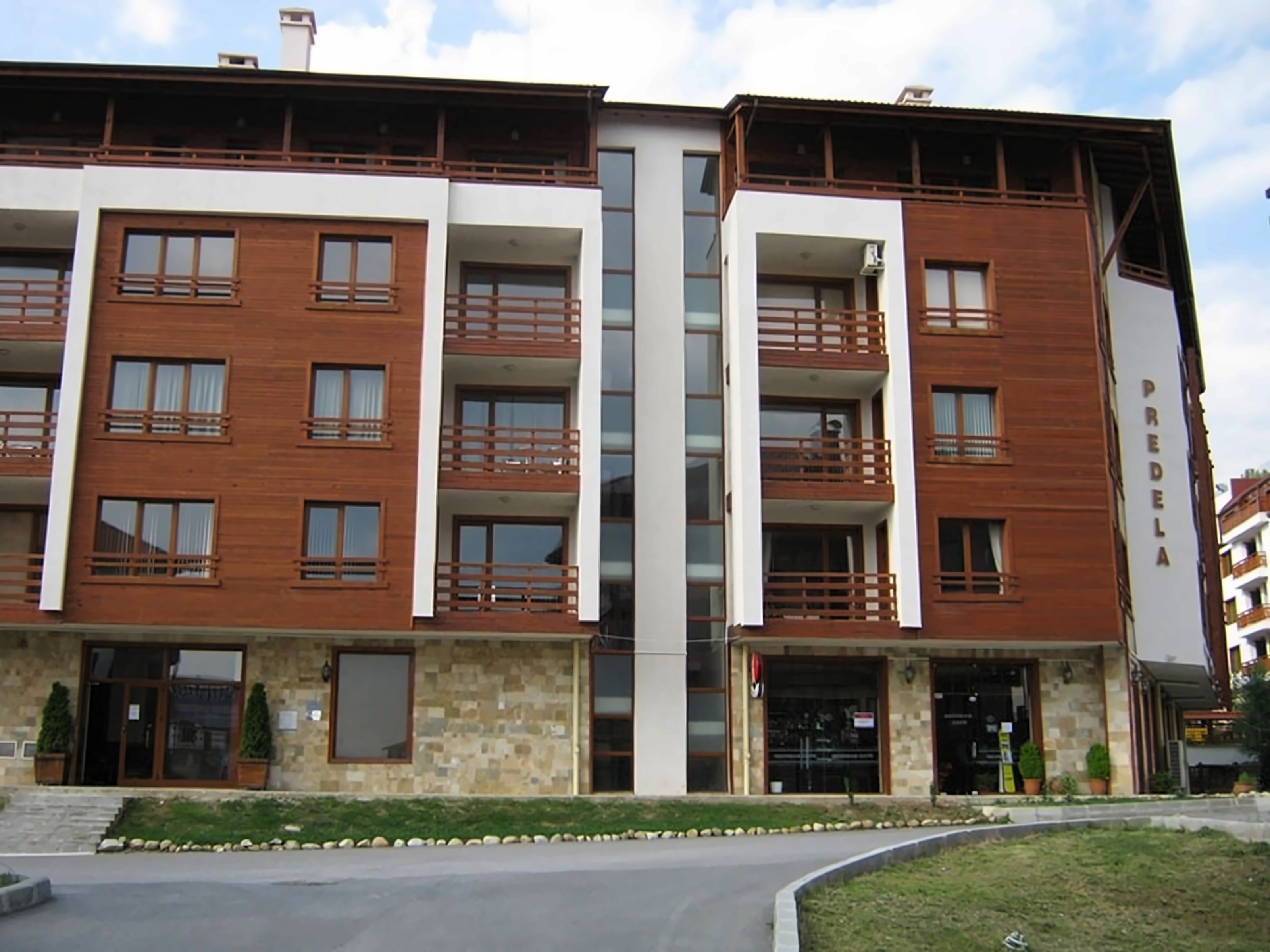 Predela 1 Aparthotel Банско Болгария photo, price for the vacation from ...